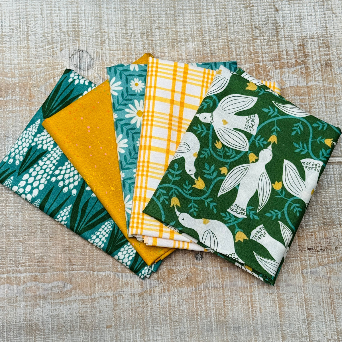 Fat Quarter Pack - Birds of a Feather – Brooklyn General Store