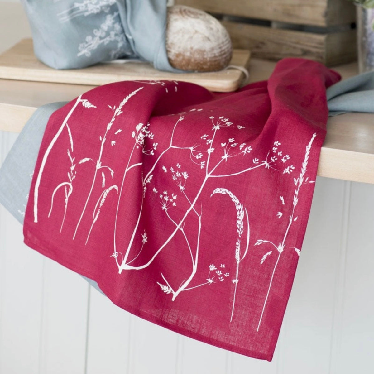 Helen Round Pure Linen Tea Towel Hedgerow Design – Brooklyn General Store