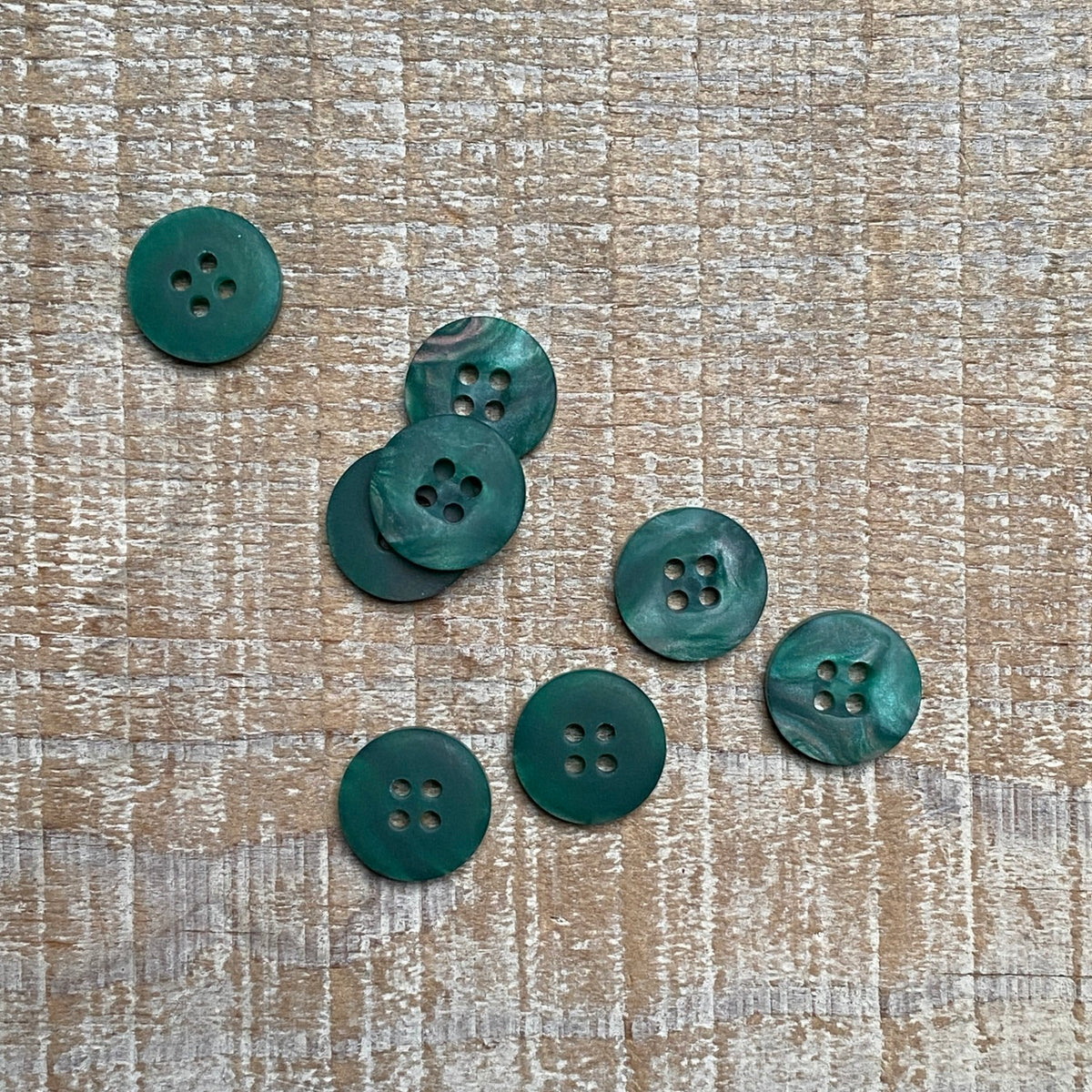 Textile Garden Button-4 Hole Streaky Green Bio Resin-4959-12mm ...